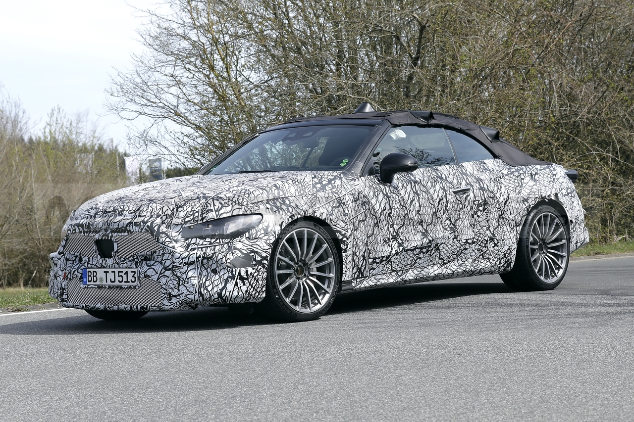 Mercedes-AMG CLE 43 2023 - Foto Spia 13-04-2022 - Foto 5 di 15