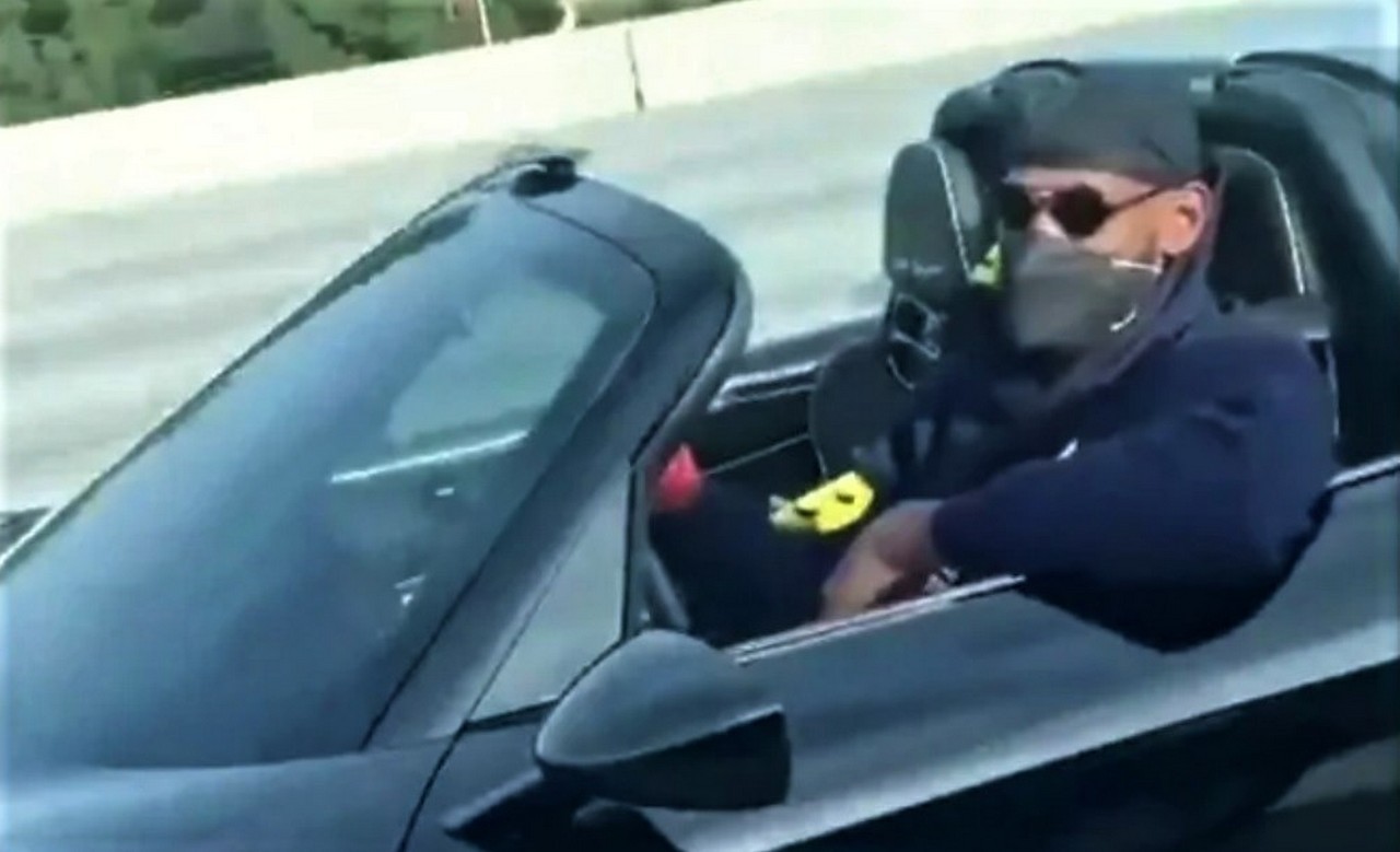 Porsche 918 Spyder sfreccia con LeBron James [VIDEO]