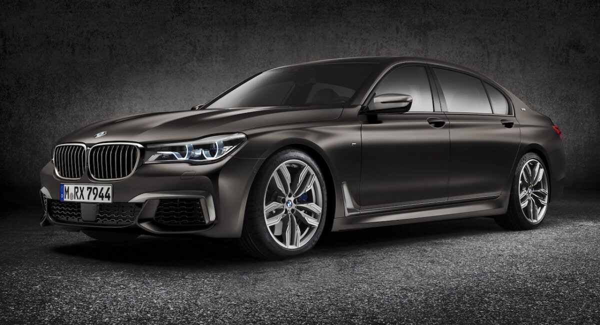 BMW M760i Final V12 Edition: svelata l’edizione che omaggia il V12