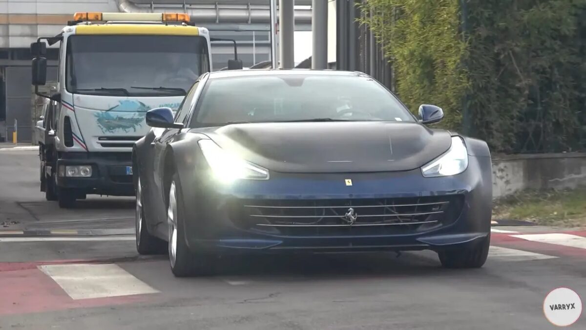 Ferrari: strano prototipo avvistato in strada [VIDEO SPIA]