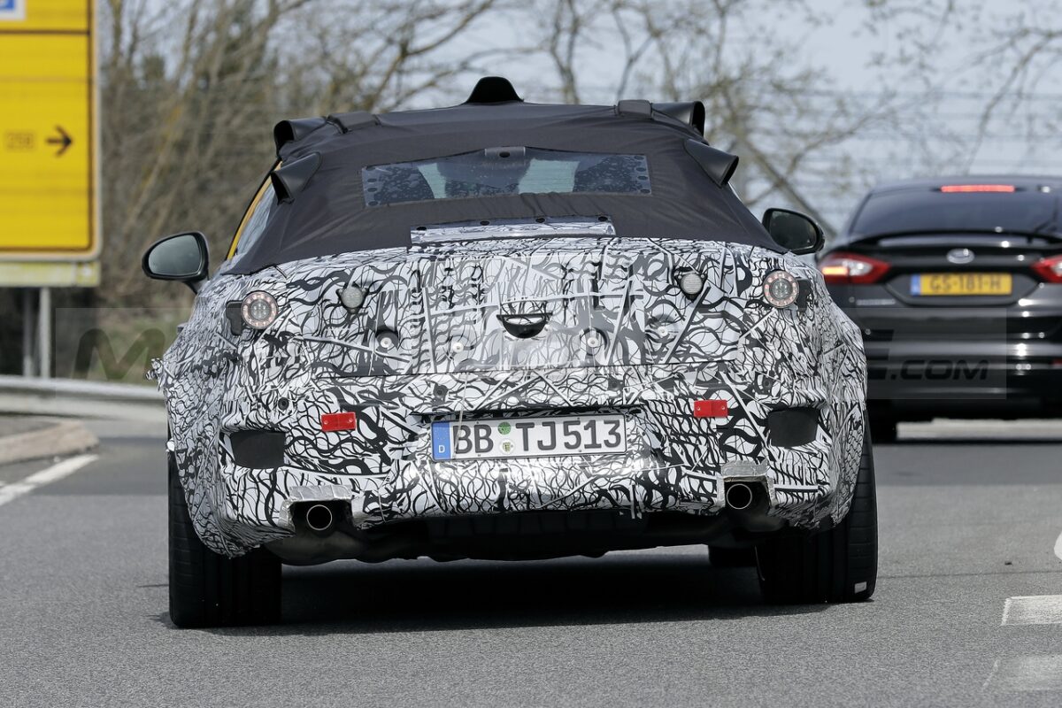 Mercedes-AMG CLE 43 2023: primo avvistamento della cabrio [FOTO SPIA]