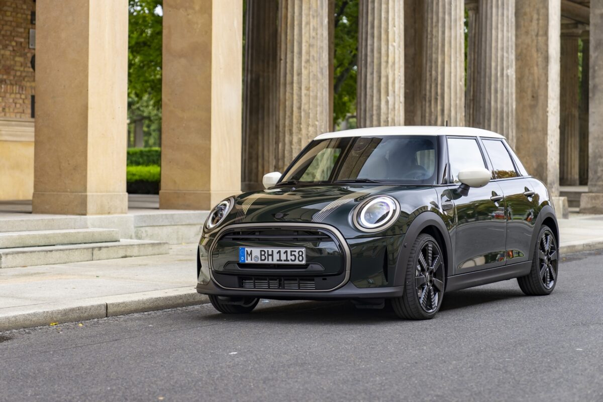 Mini Cooper Resolute Edition: debutta la versione speciale della cinque ...