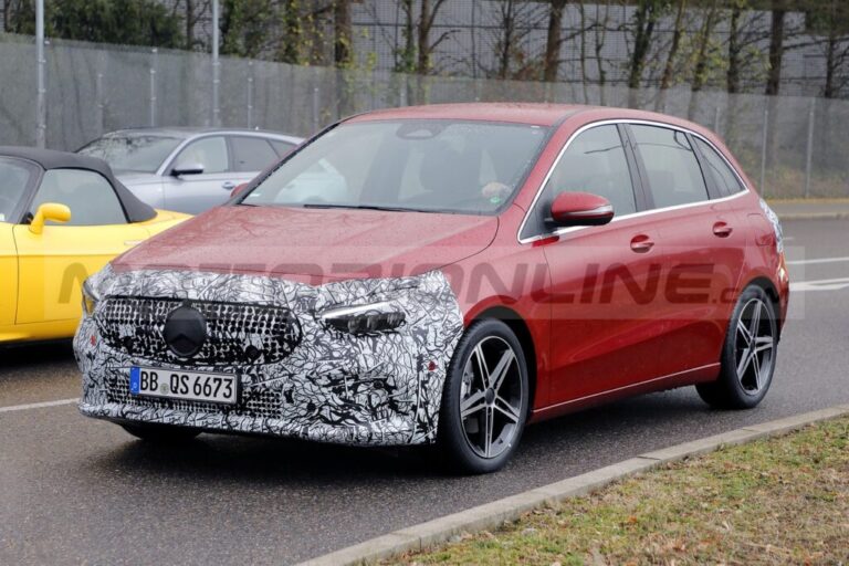 Mercedes Classe B 2023: un ultimo restyling prima dell’addio