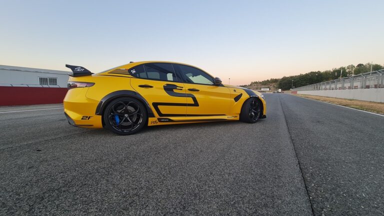 Alfa Romeo Giulia: ecco come diventa una GTAm grazie a un body kit ...