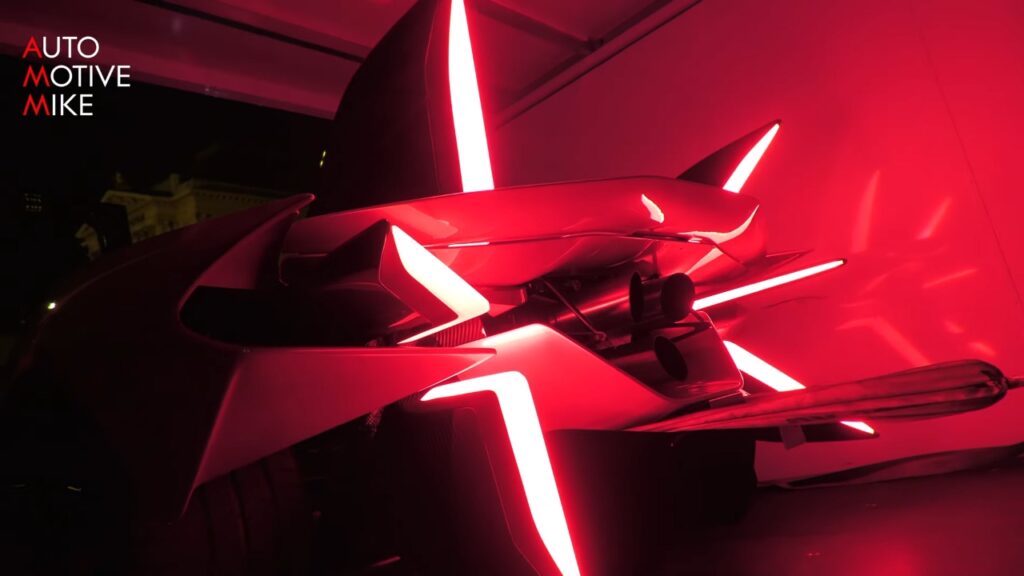 Apollo Project Evo: ecco dal vivo la nuova hypercar V12 [VIDEO]