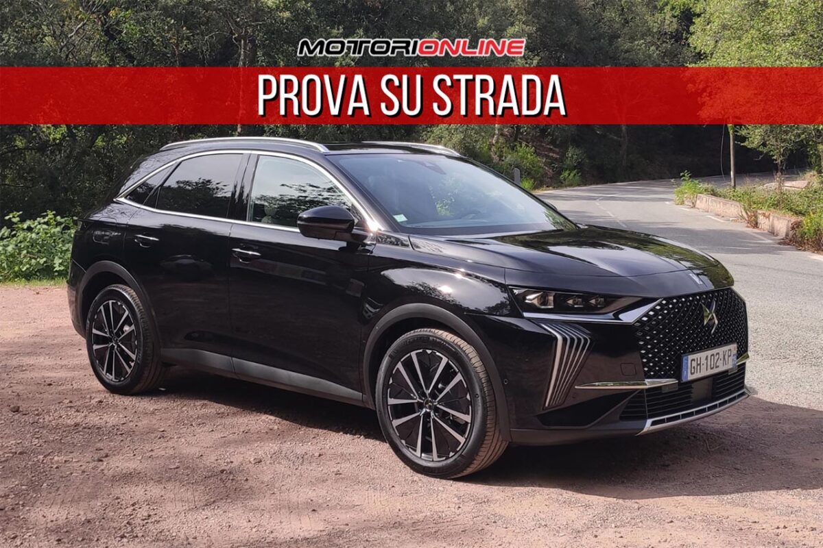 DS 7 E-Tense 2022: primo contatto con l’elegante SUV francese [FOTO e VIDEO]