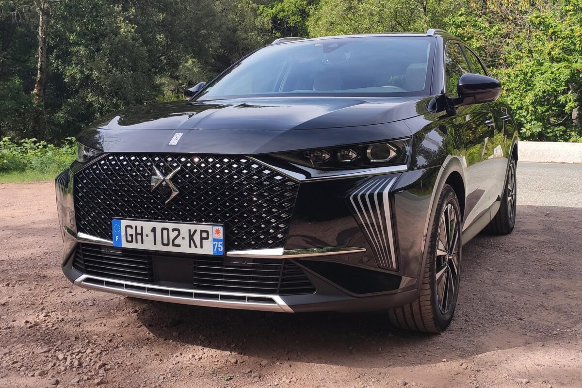 DS 7 E-Tense 2022: primo contatto con l’elegante SUV francese [FOTO e ...