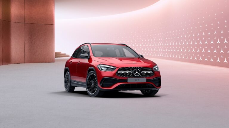Mercedes GLA Colour Collection: debutta la nuova limited edition in tre ...