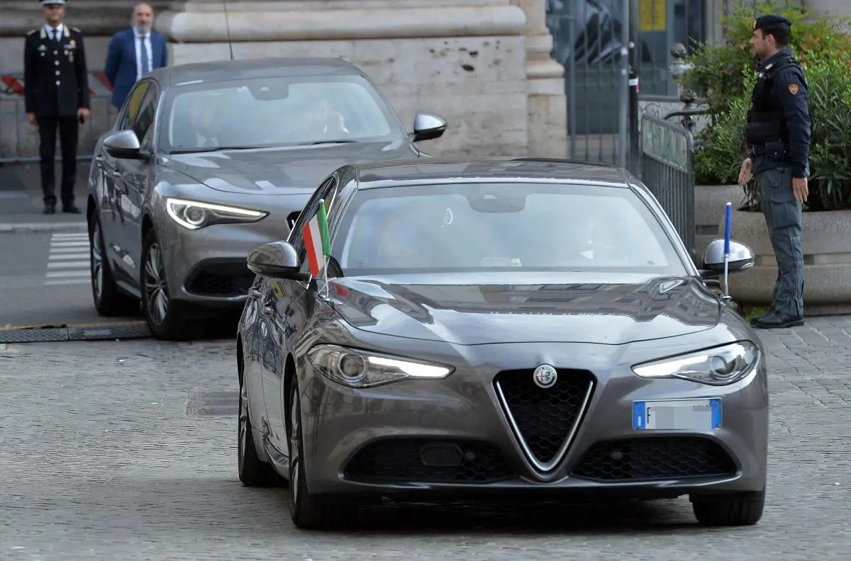 Alfa Romeo Giulia: è la scelta di Giorgia Meloni per Palazzo Chigi