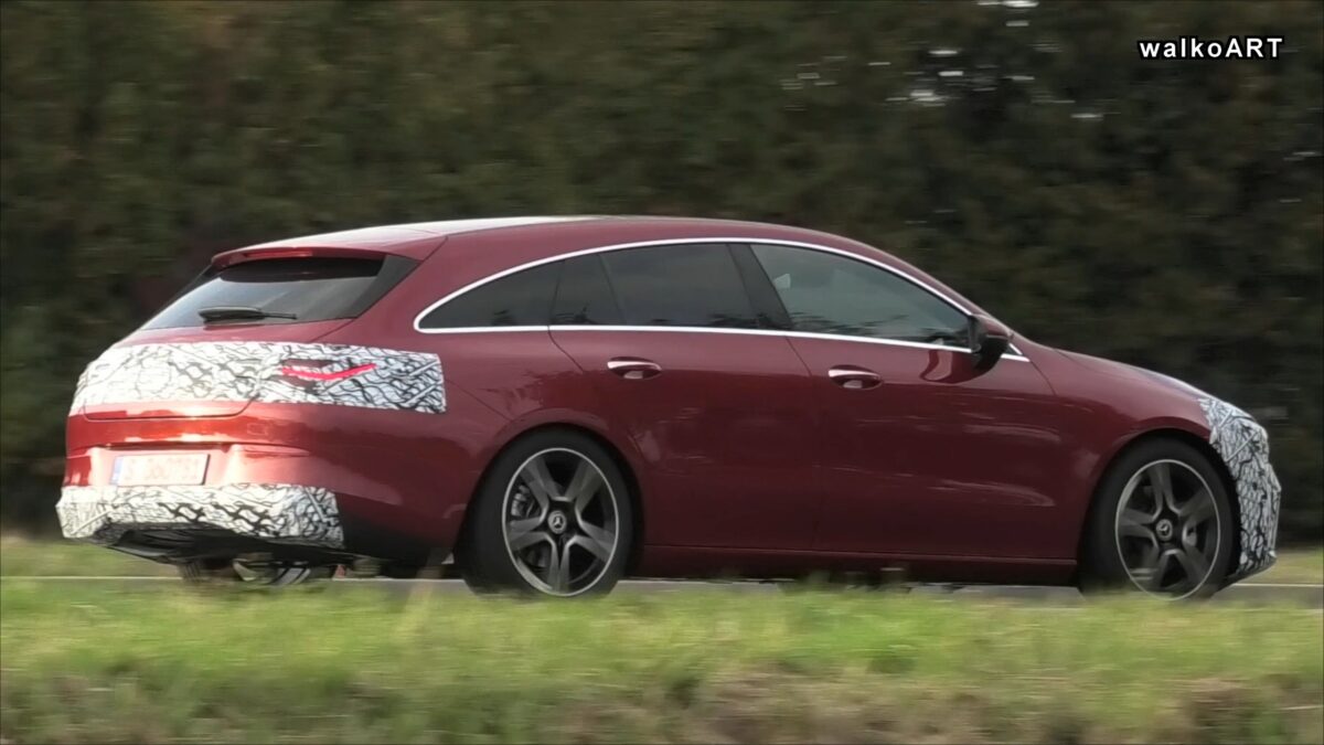 Mercedes CLA Shooting Brake 2023: avvistato un nuovo prototipo [VIDEO SPIA]