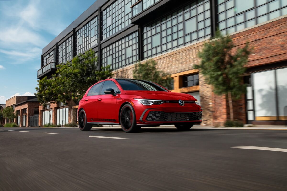 Volkswagen Golf GTI 40th Anniversary Edition: debutta in soli 1500 ...