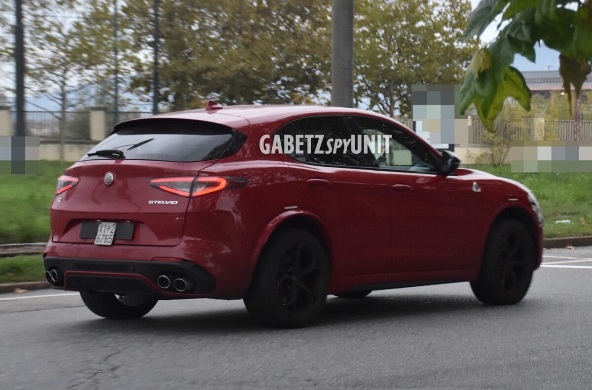 Alfa Romeo Stelvio Quadrifoglio Restyling: nuove foto spia