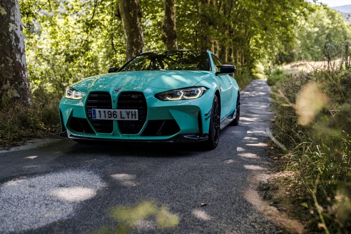 BMW M4 Competition: svelato il nuovo colore Mint Green [FOTO]