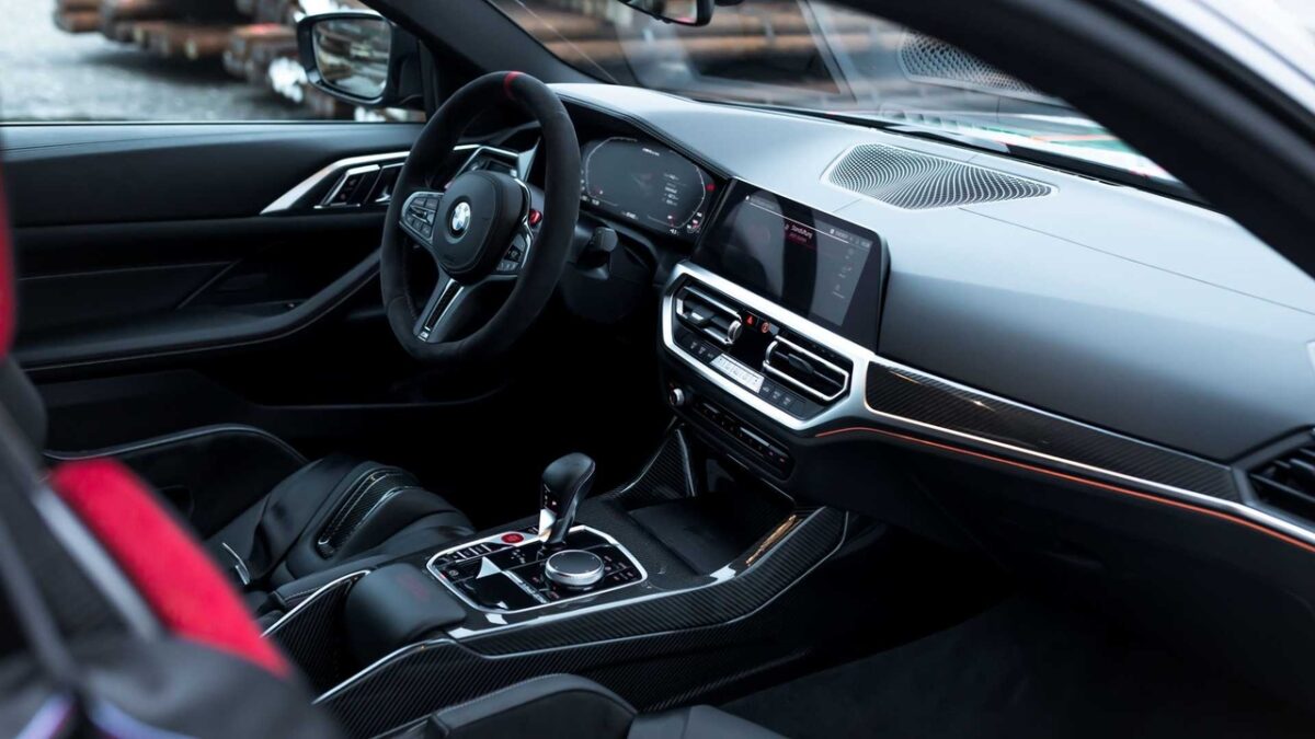 Manhart MH4 GTR II: ecco la BMW M4 CSL modificata dal famoso tuner [FOTO]