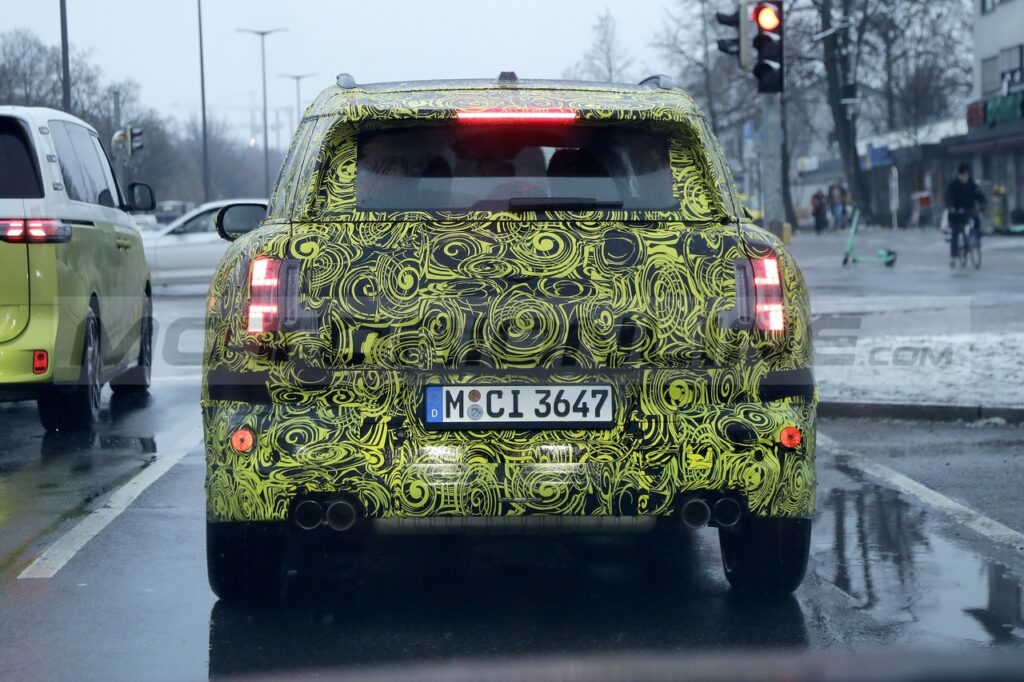 Mini Countryman 2024: la nuova generazione beccata sulle strade di ...