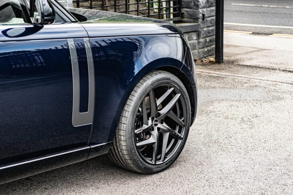 Range Rover Signature Edition 2023: Project Kahn svela la sua versione ...