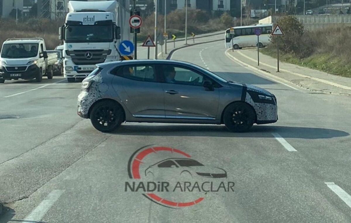 renault clio 2024, news renault clio 2024, foto e video renault clio ...