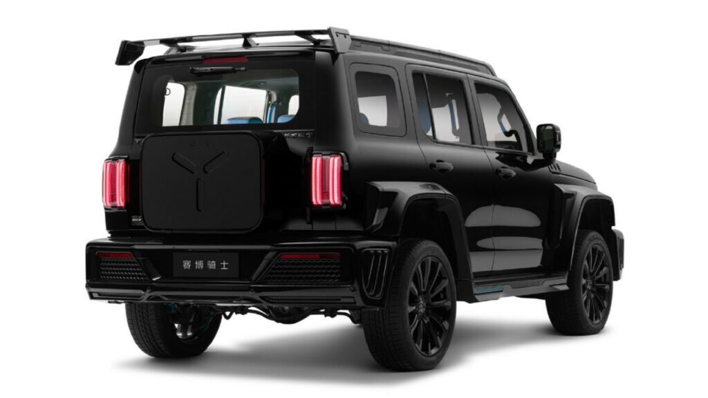 Tank 300: debuttano due nuove edizioni speciali [FOTO]