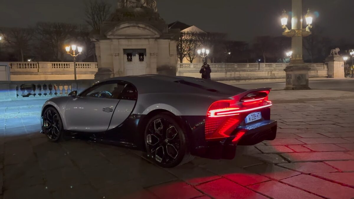 Bugatti Chiron Profilée avvistata sulle strade di Parigi [VIDEO]