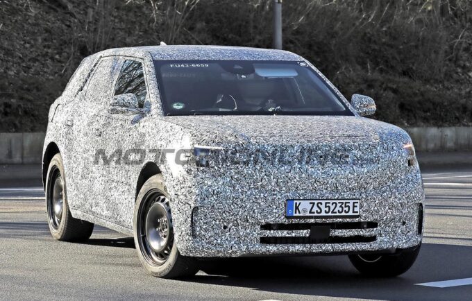 Ford, collaudi in corso per il nuovo crossover medio ad alimentazione ...