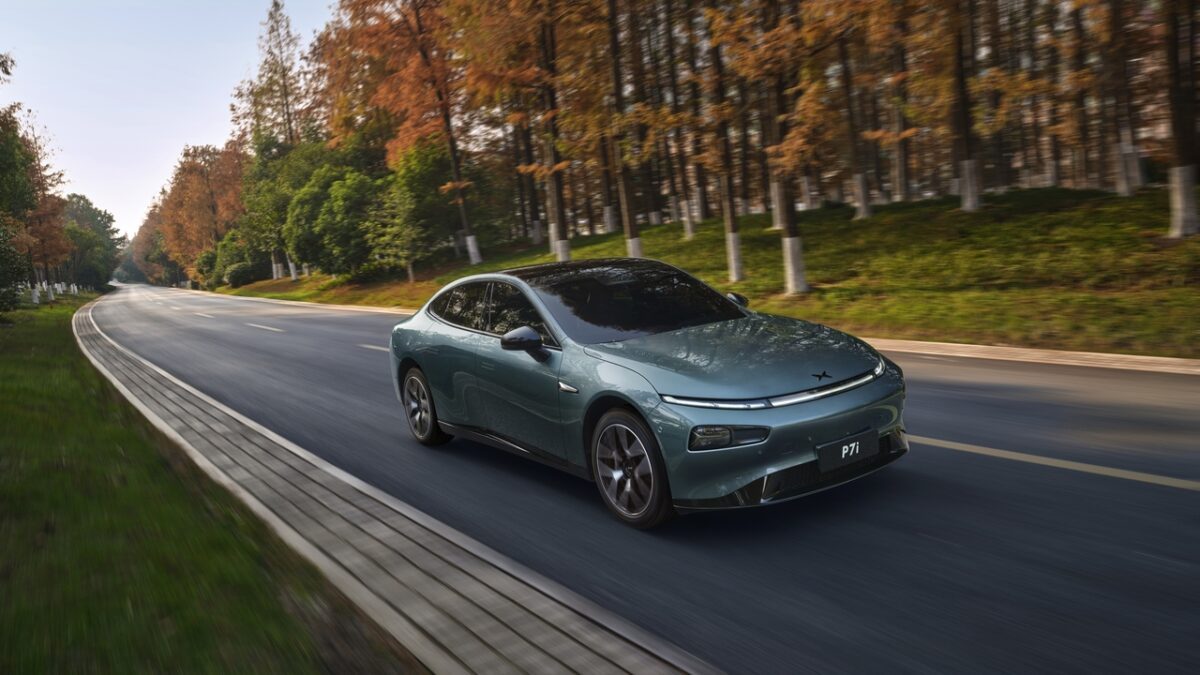 XPeng P7i: la berlina elettrica P7 si aggiorna con tante novità [FOTO]