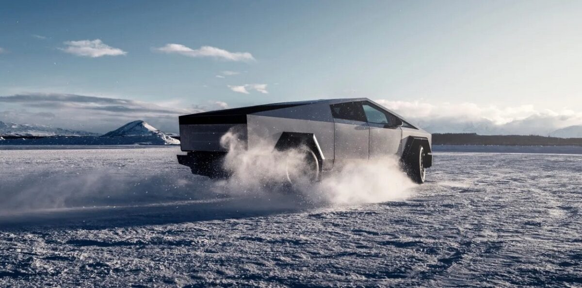 Tesla Cybertruck: ecco quando avverranno le prime consegne