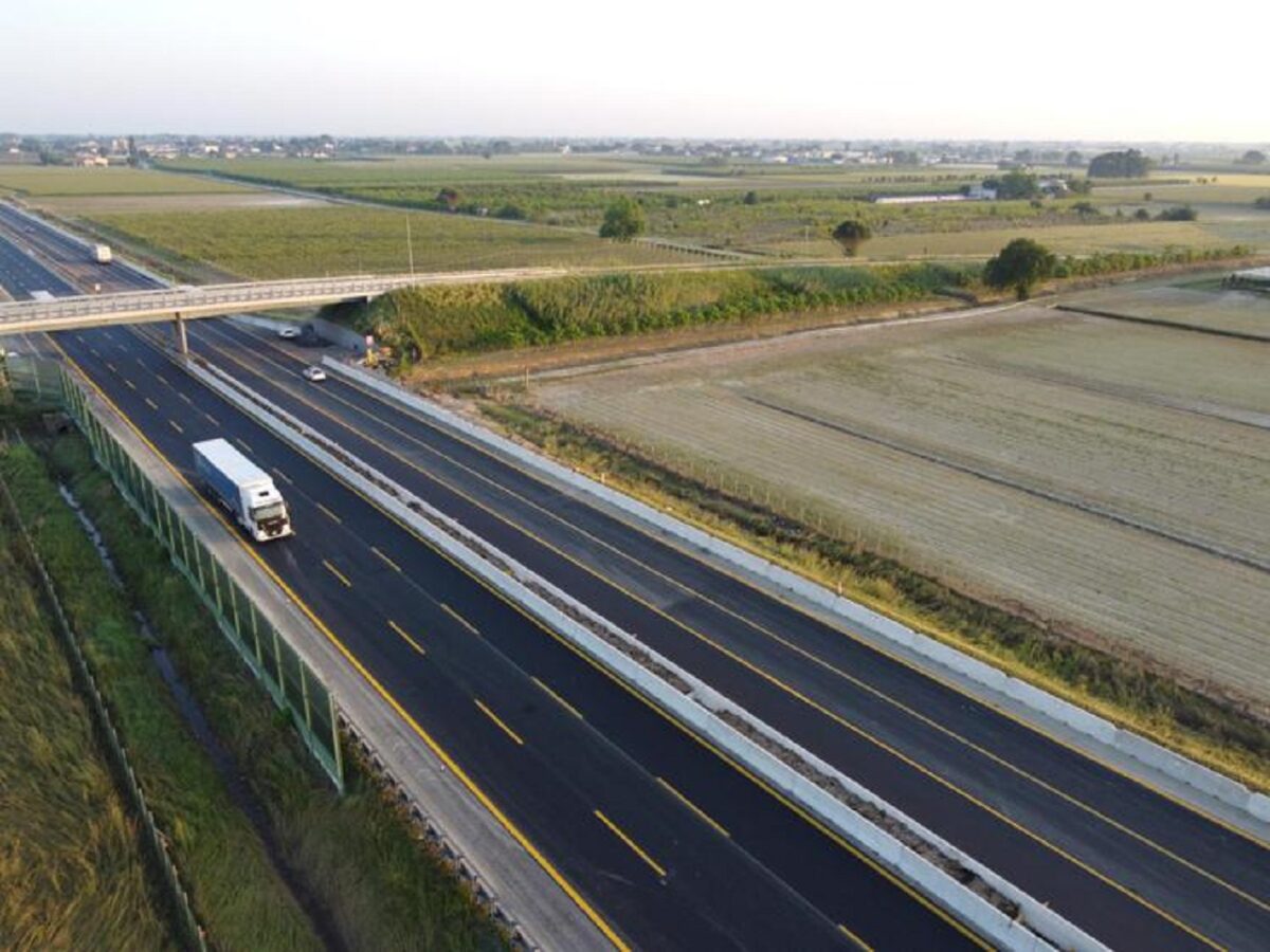 A14, Autostrade per l’Italia: un corteo di auto festeggia la riapertura ...