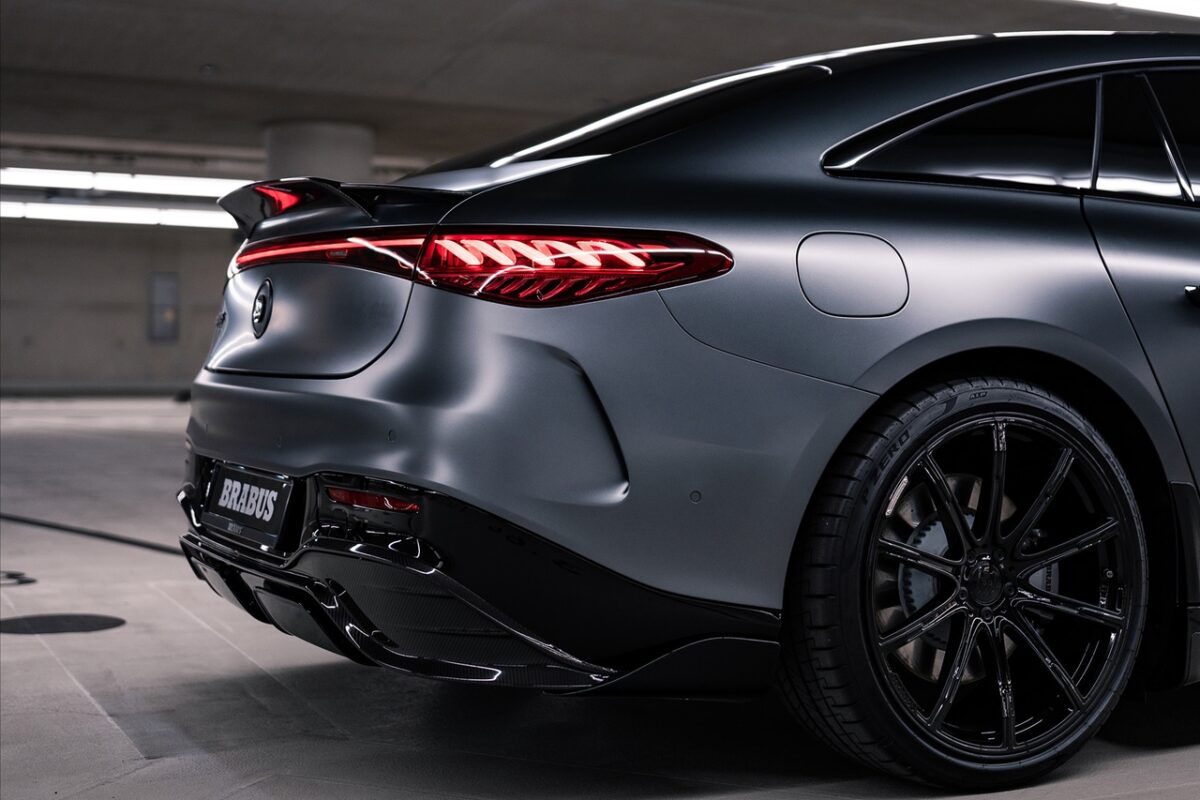 Mercedes-AMG EQS 53: Brabus svela la sua versione modificata [FOTO e VIDEO]