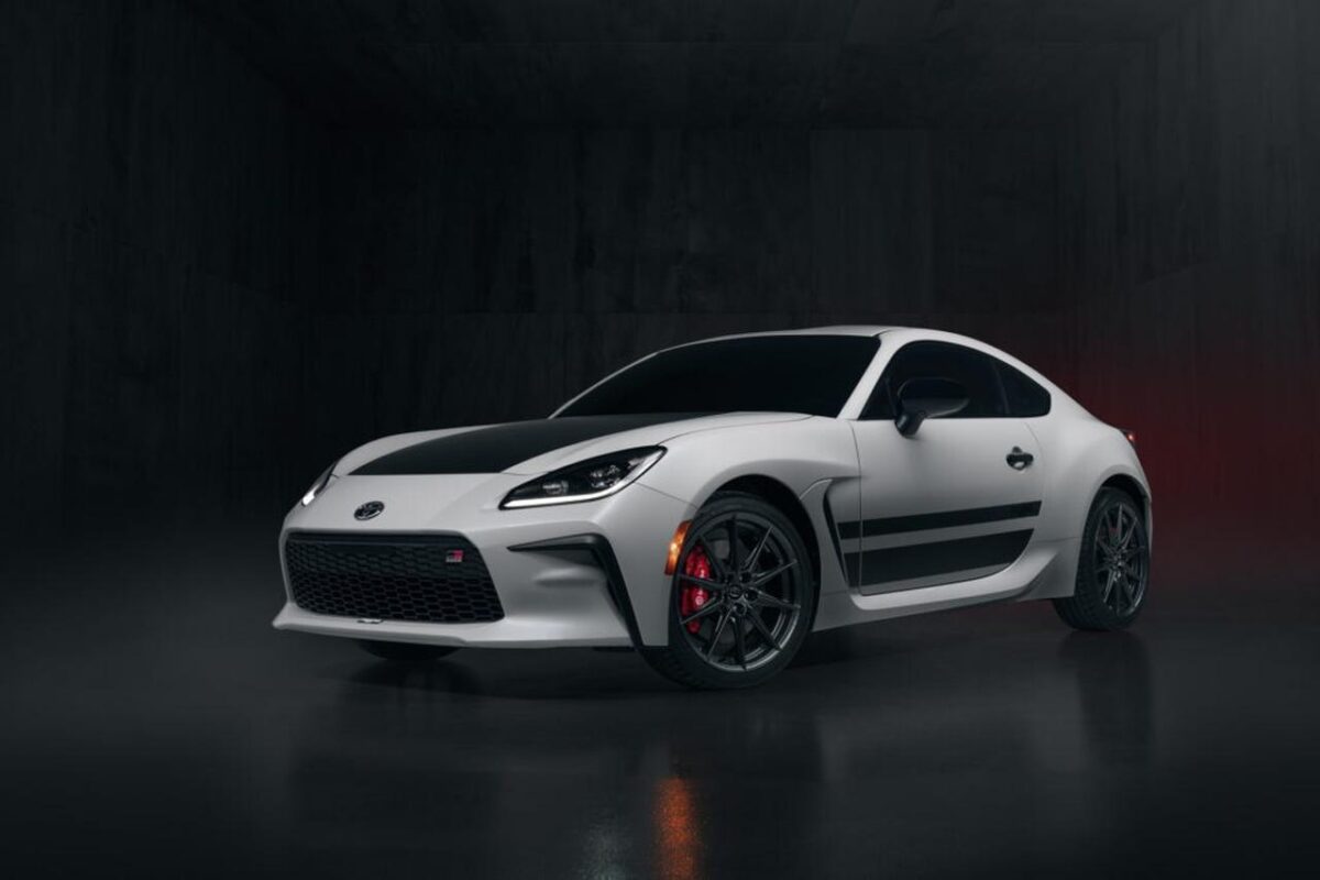 Toyota GR86 Trueno Edition: nuova versione speciale per rendere omaggio ...