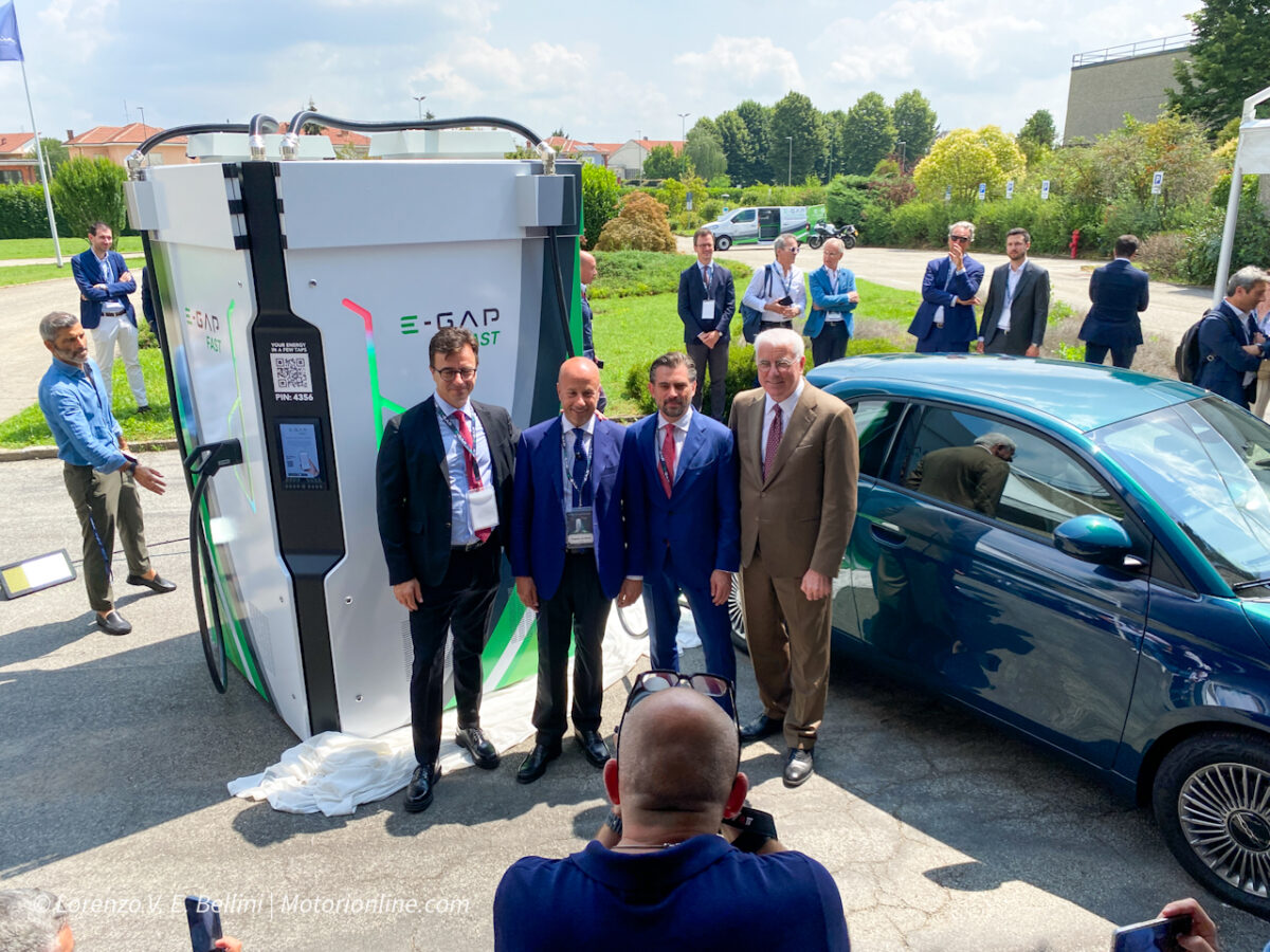 E-Gap Fast: Pininfarina disegna la sua prima colonnina di ricarica elettrica [FOTO]