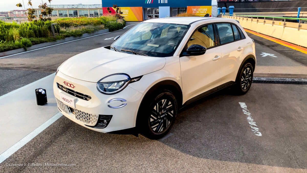 Fiat 600e: ecco com’è vista dal vivo [FOTO e VIDEO]