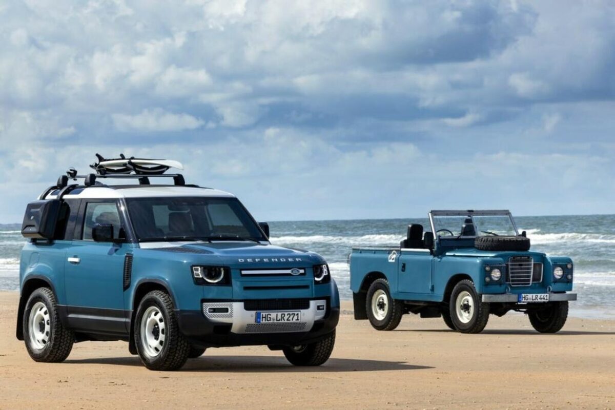 Land Rover Defender 90 Marine Blue Edition: svelata la nuova versione ...