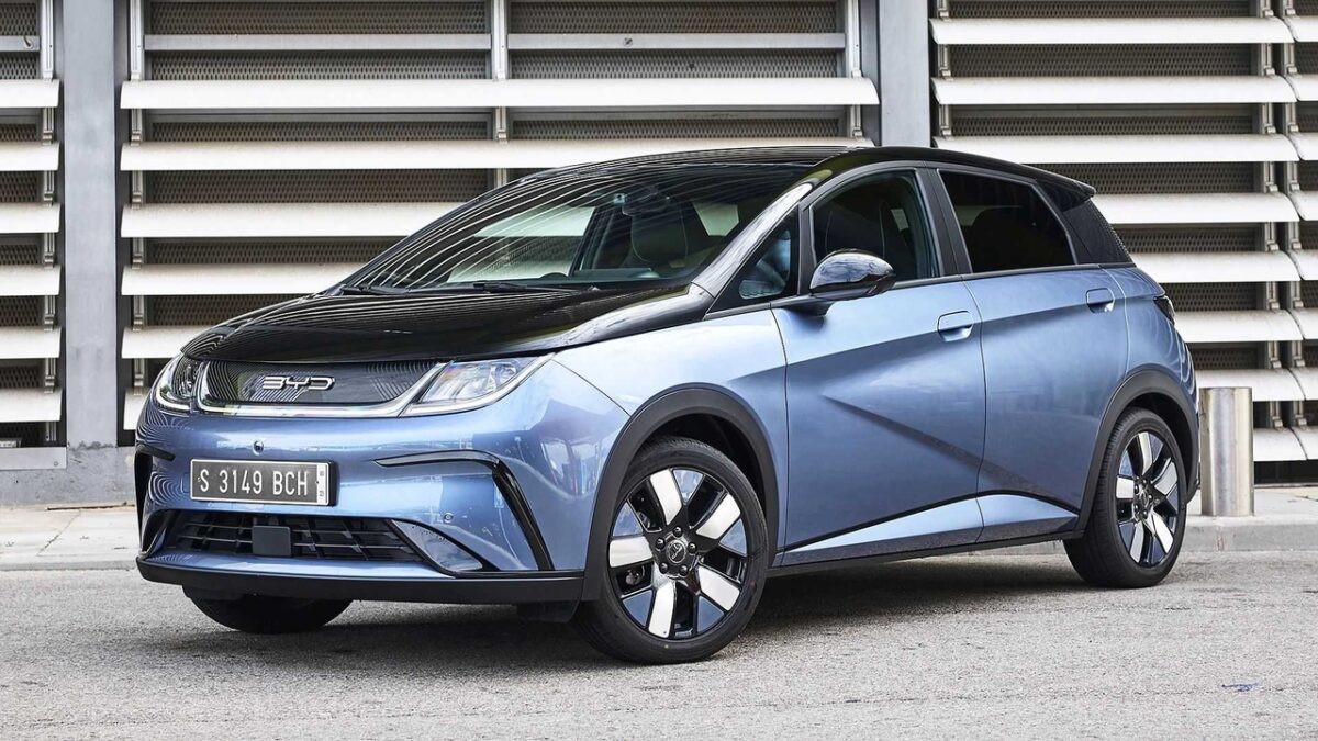 BYD presenta il suo nuovo hatchback elettrico al salone di Monaco: ecco ...