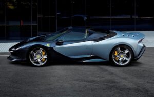 Ferrari SP-8: la nuova roadster V8 in esemplare unico [FOTO]