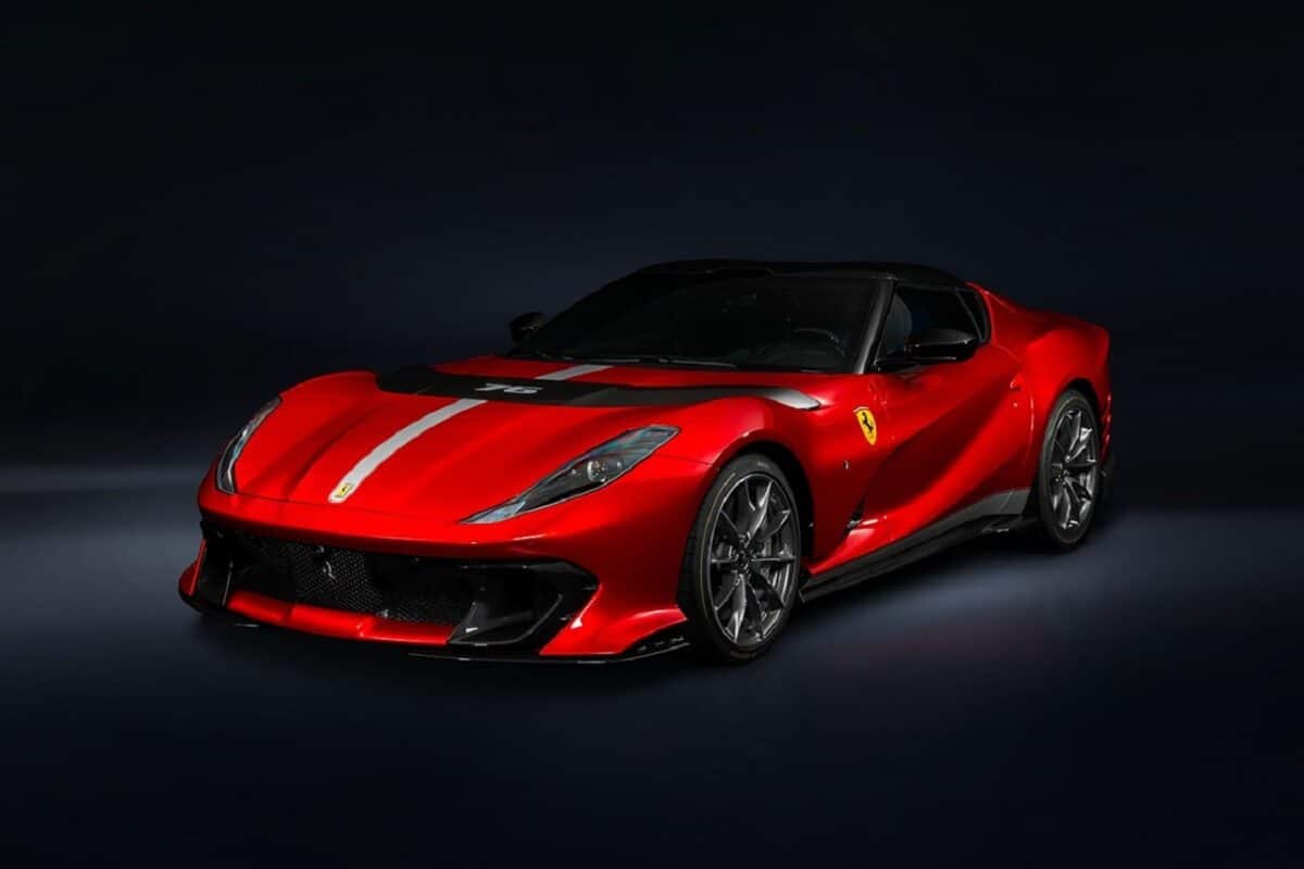 Ferrari 812 Competizione A: ecco la versione unica realizzata da Tailor ...