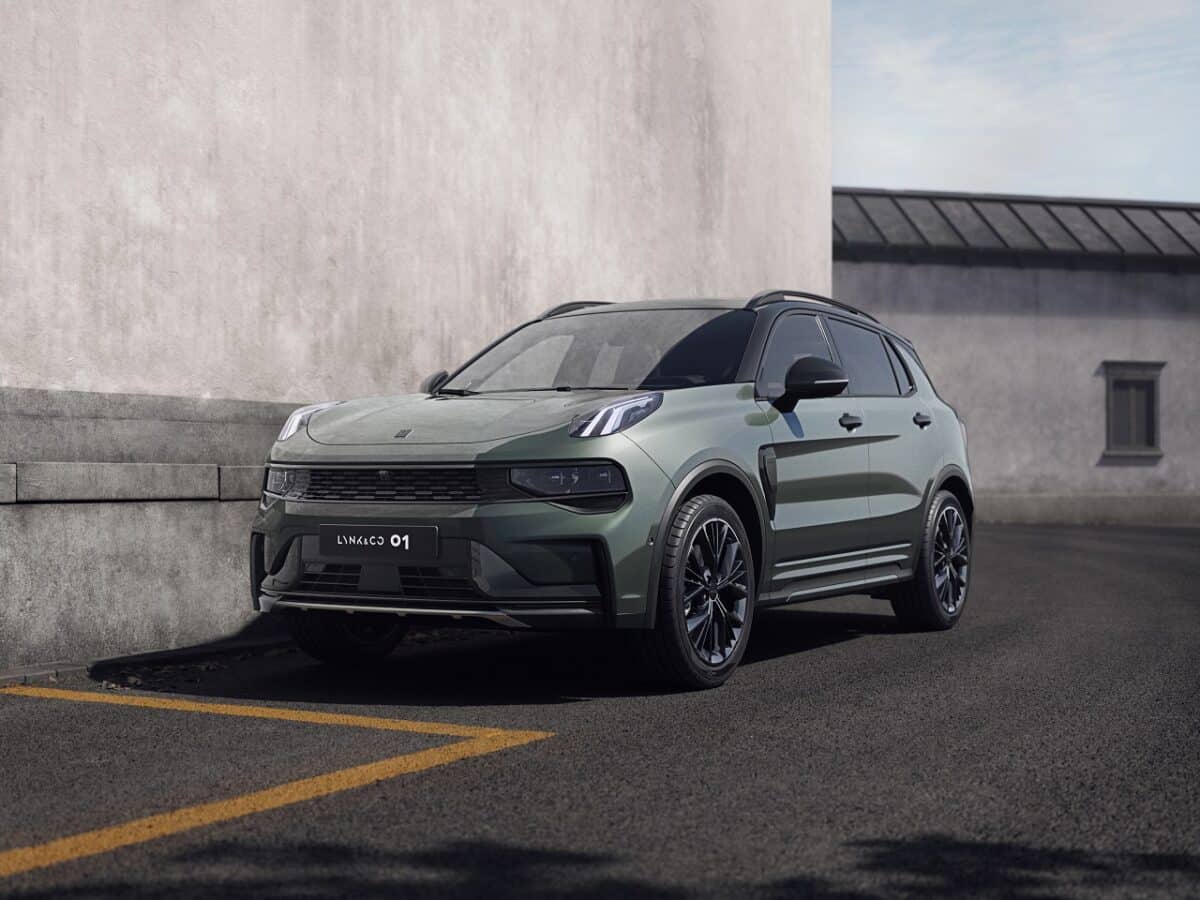 Lynk & Co avvia le vendite della nuova 01 ibrida plug-in