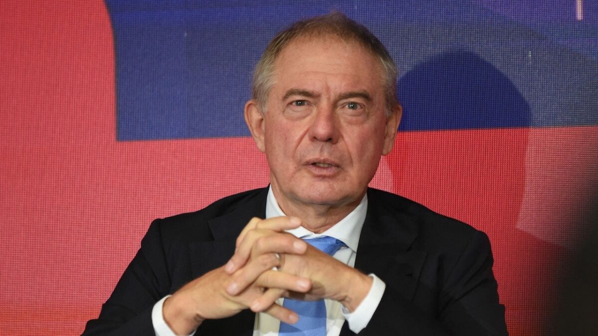 Urso: “Nel 2026 la produzione di Stellantis in Italia tornerà a crescere”