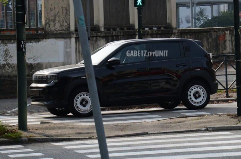 Fiat Grande Panda in total black a poche settimane dall’apertura degli ...