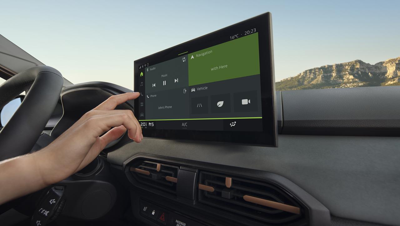 Dacia Sandero MY 2026: interni rinnovati tra tecnologia, ergonomia e ...