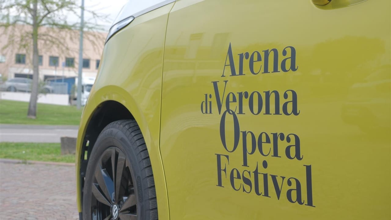 Volkswagen Group Italia festeggia 20 anni al fianco di Fondazione Arena ...