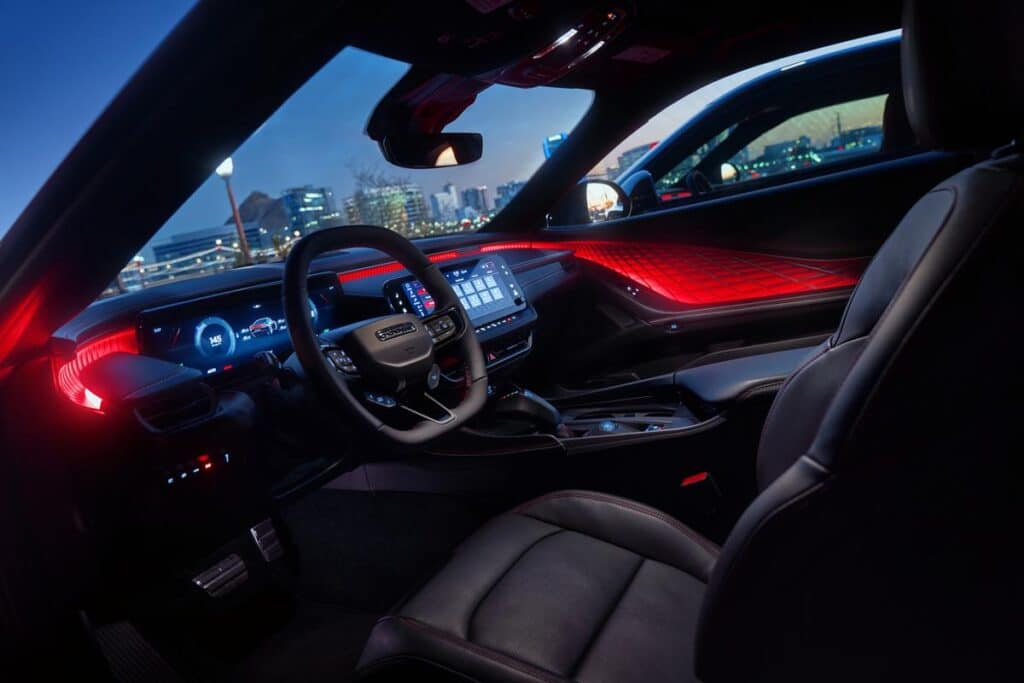 Dodge Charger 2026, aperti gli ordini in Europa: elettrica o a benzina ...